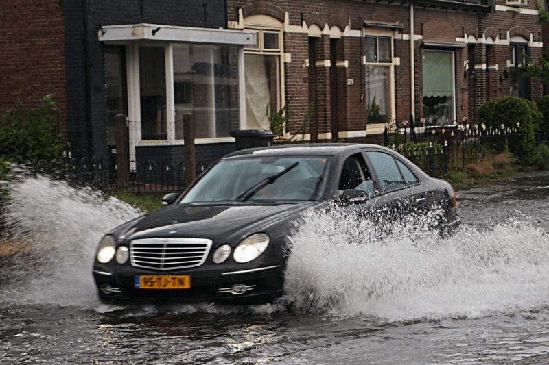 How to pick the best roadside assistance program - Living On The Cheap