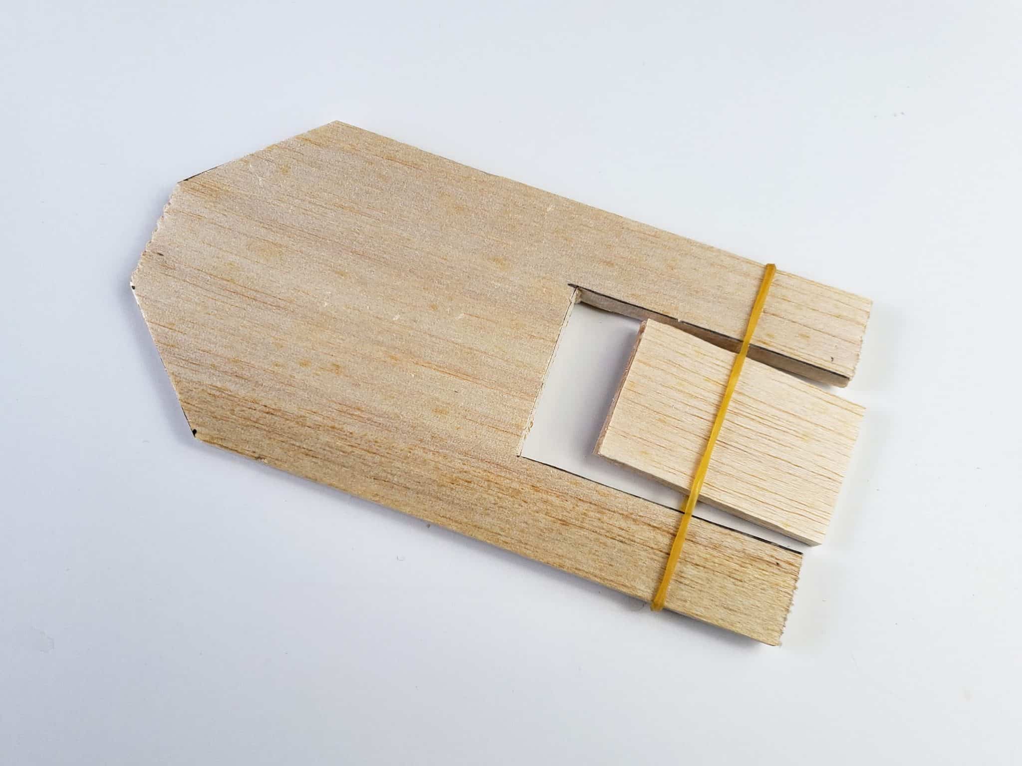 Kids' crafts: Make a rubber band-powered boat - Living On The Cheap