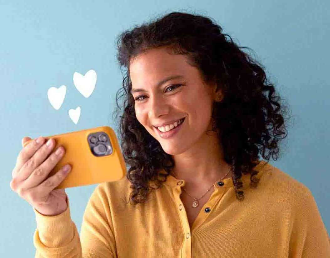 Send free digital video greeting cards from Hallmark, all through ...