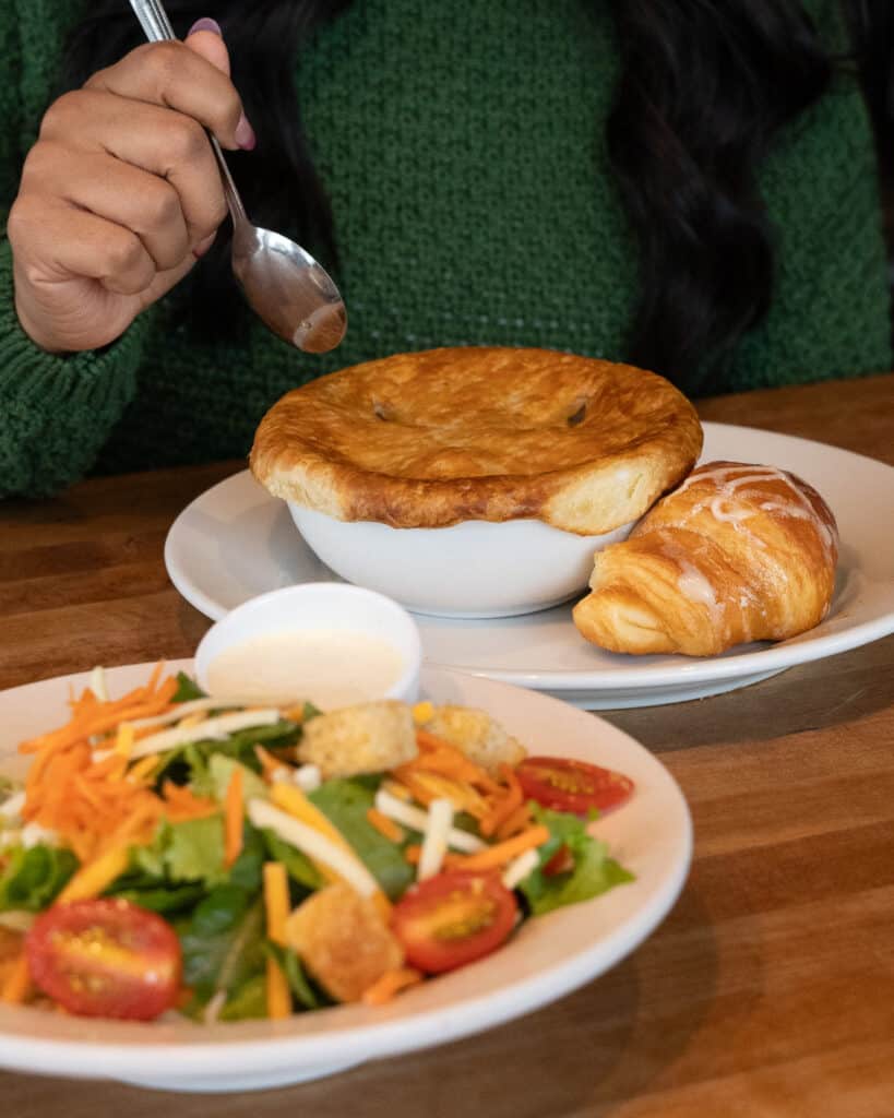 Enjoy Weekday Lunch Specials at Cheddar's Scratch Kitchen - Living On ...